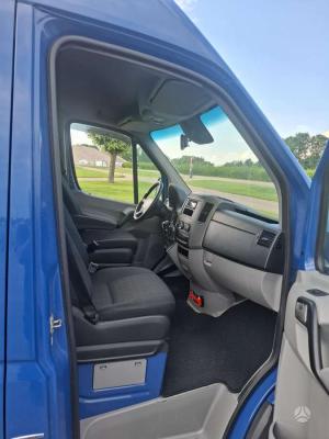 Zils Mercedes-Benz Sprinter 2015 Kauņa, ar dzinēja tilpumu 2.14 L un nobraukumu 318 tūkst. km par 16300 €, foto 9 vietnē AUTOMOTO.COM.LV