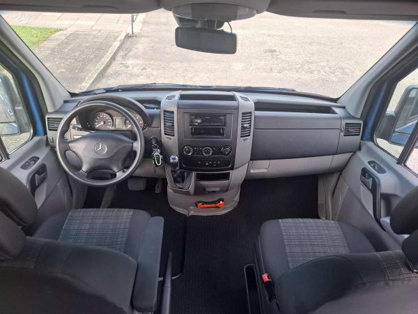 Zils Mercedes-Benz Sprinter 2015 Kauņa, ar dzinēja tilpumu 2.14 L un nobraukumu 318 tūkst. km par 16300 €, foto 10 vietnē AUTOMOTO.COM.LV