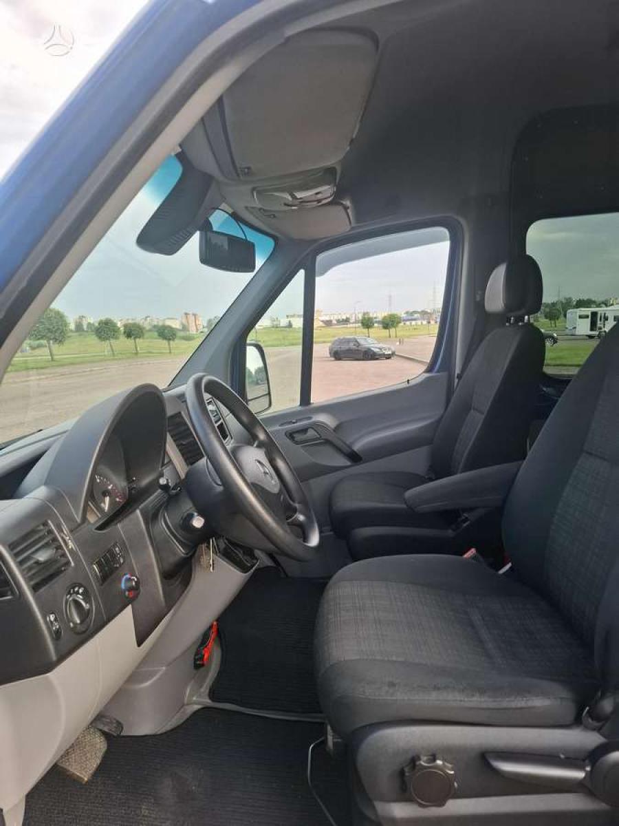 Zils Mercedes-Benz Sprinter 2015 Kauņa, ar dzinēja tilpumu 2.14 L un nobraukumu 318 tūkst. km par 16300 €, foto 14 vietnē AUTOMOTO.COM.LV