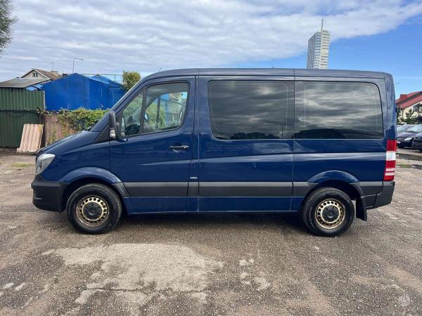 Blue Mercedes-Benz Sprinter 2016 in Klaipeda, with an engine capacity of 2.20 L and mileage of 289 thousand km for 12900 €, photo 9 on AUTOMOTO.COM.LV