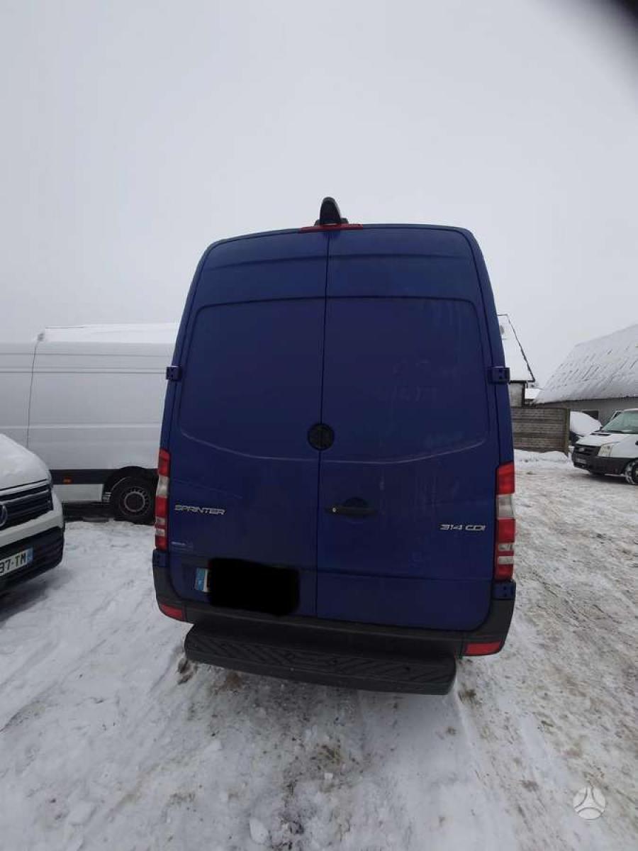 Zils Mercedes-Benz Sprinter 2018 Tauragė, ar dzinēja tilpumu 2.20 L un nobraukumu 280 tūkst. km par 8400 €, foto 5 vietnē AUTOMOTO.COM.LV