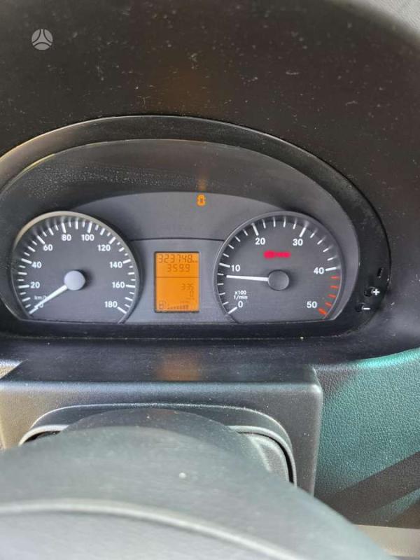 Blue Mercedes-Benz Sprinter 2018 in Ukmerge, with an engine capacity of 2.14 L and mileage of 1322 thousand km for 11000 €, photo 4 on AUTOMOTO.COM.LV