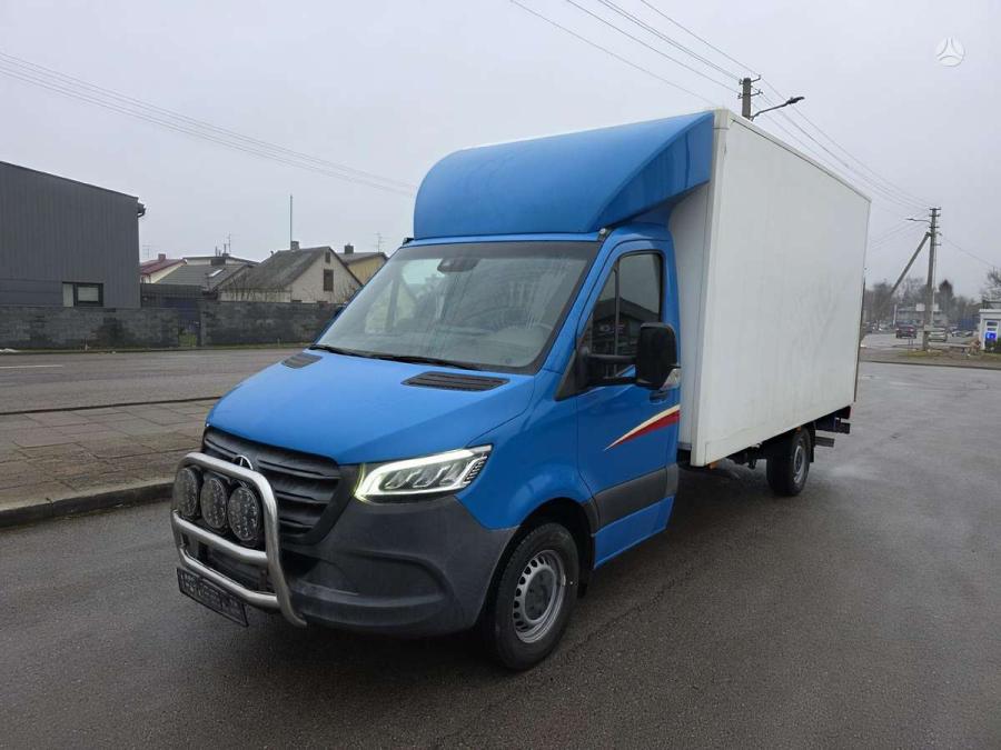 Zils Mercedes-Benz Sprinter 2019 Marijampole, ar dzinēja tilpumu 2.14 L un nobraukumu 424 tūkst. km par 13900 €, foto 1 vietnē AUTOMOTO.COM.LV