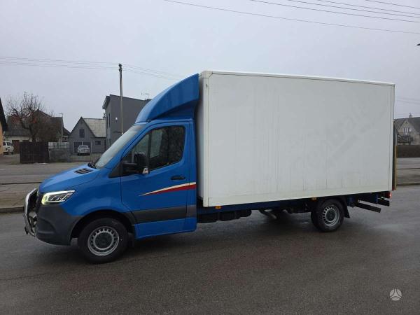 Blue Mercedes-Benz Sprinter 2019 in Marijampole, with an engine capacity of 2.14 L and mileage of 424 thousand km for 13900 €, photo 3 on AUTOMOTO.COM.LV