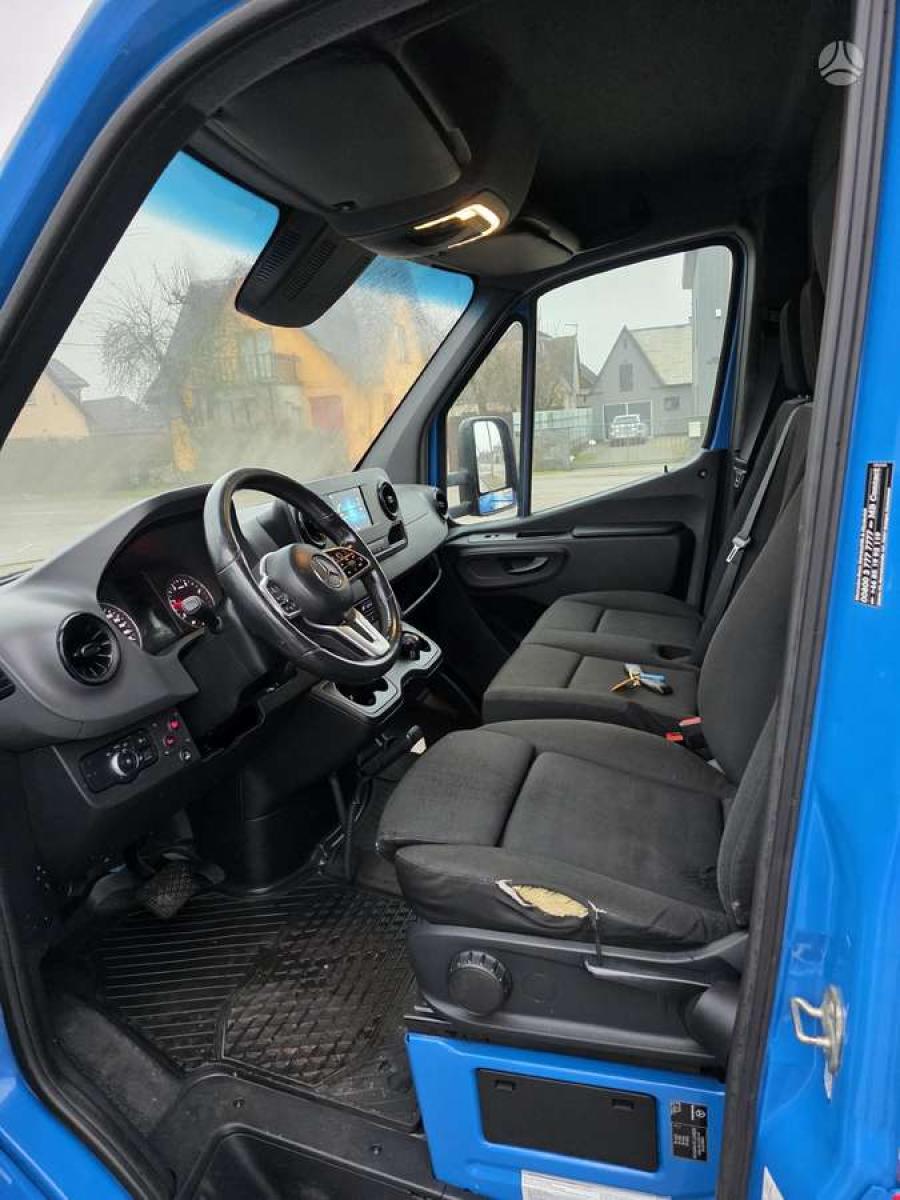 Zils Mercedes-Benz Sprinter 2019 Marijampole, ar dzinēja tilpumu 2.14 L un nobraukumu 424 tūkst. km par 13900 €, foto 18 vietnē AUTOMOTO.COM.LV
