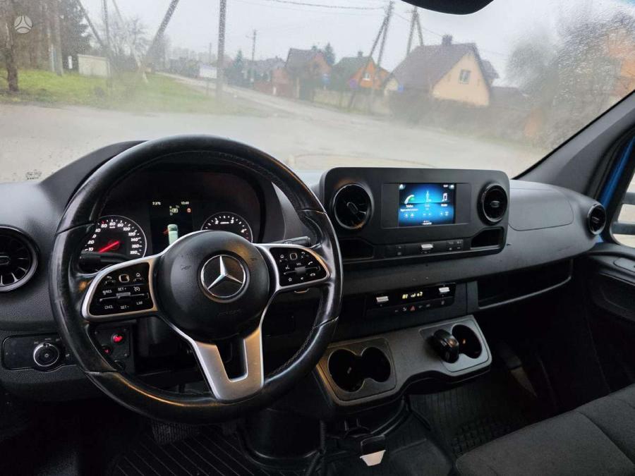 Zils Mercedes-Benz Sprinter 2019 Marijampole, ar dzinēja tilpumu 2.14 L un nobraukumu 424 tūkst. km par 13900 €, foto 19 vietnē AUTOMOTO.COM.LV