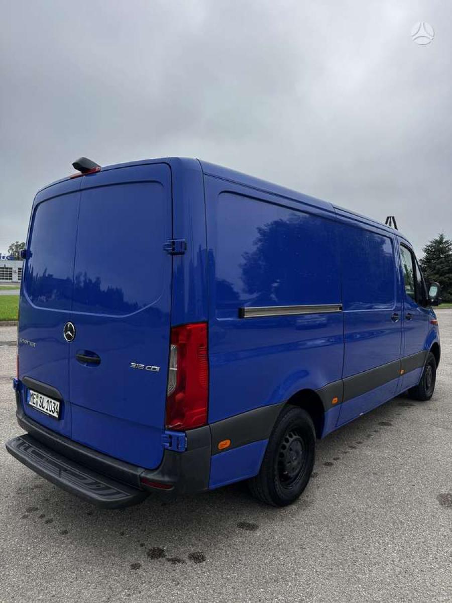 Zils Mercedes-Benz Sprinter 2019 Kauņa, ar dzinēja tilpumu 2.10 L un nobraukumu 198 tūkst. km par 11499 €, foto 4 vietnē AUTOMOTO.COM.LV