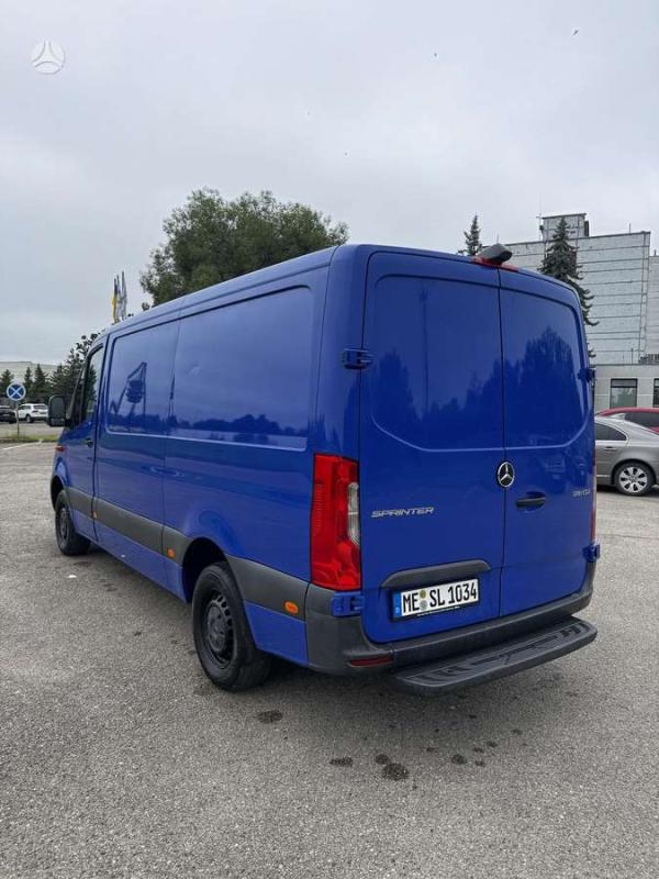 Blue Mercedes-Benz Sprinter 2019 in Kaunas, with an engine capacity of 2.10 L and mileage of 198 thousand km for 11499 €, photo 5 on AUTOMOTO.COM.LV