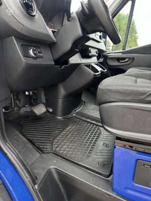 Zils Mercedes-Benz Sprinter 2019 Kauņa, ar dzinēja tilpumu 2.10 L un nobraukumu 198 tūkst. km par 11499 €, foto 18 vietnē AUTOMOTO.COM.LV