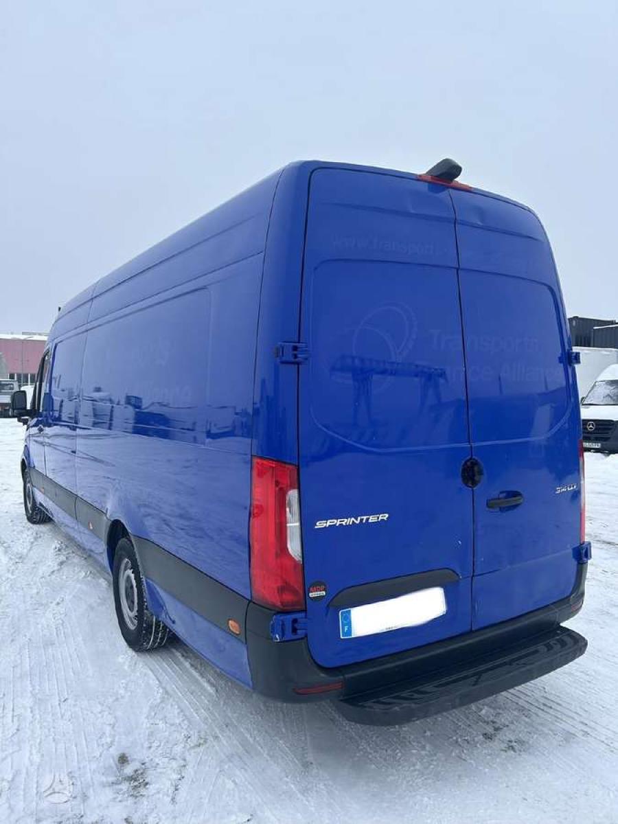 Zils Mercedes-Benz Sprinter 2020 Kauņa, ar dzinēja tilpumu 2.14 L un nobraukumu 318 tūkst. km par 14980 €, foto 6 vietnē AUTOMOTO.COM.LV