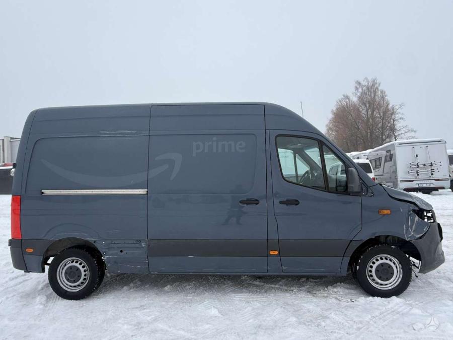 Zils Mercedes-Benz Sprinter 2020 Viļņa, ar dzinēja tilpumu 2.20 L un nobraukumu 131 tūkst. km par 10770 €, foto 6 vietnē AUTOMOTO.COM.LV