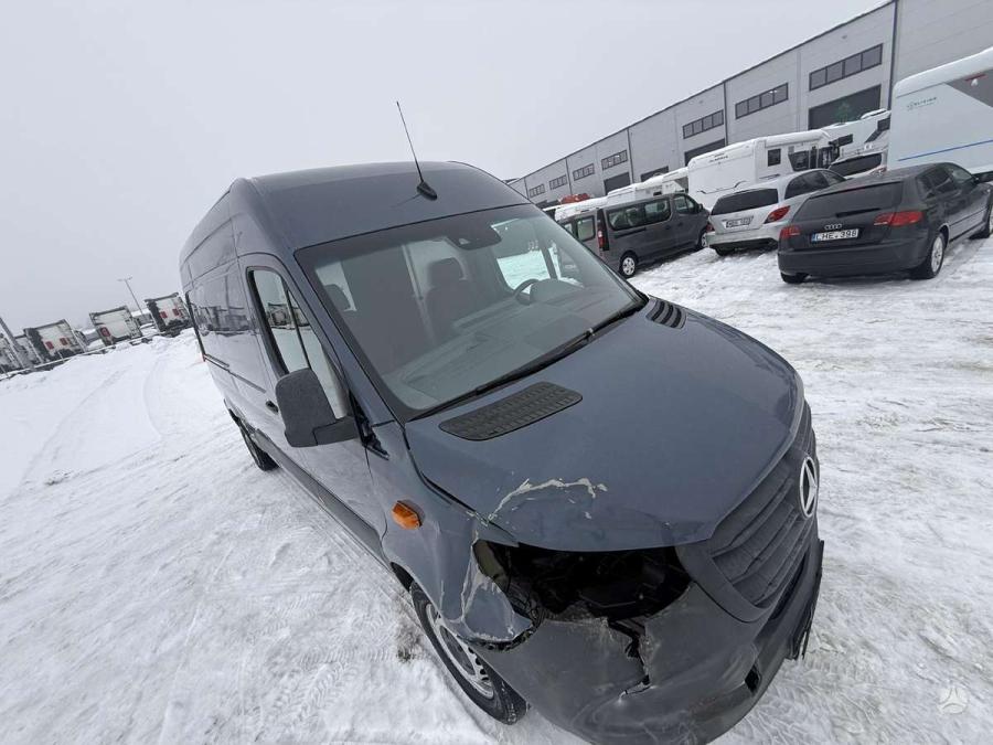 Zils Mercedes-Benz Sprinter 2020 Viļņa, ar dzinēja tilpumu 2.20 L un nobraukumu 131 tūkst. km par 10770 €, foto 34 vietnē AUTOMOTO.COM.LV