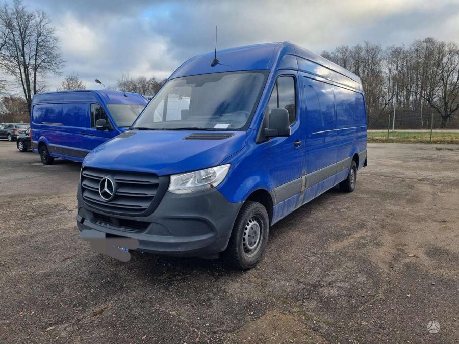 Blue Mercedes-Benz Sprinter 2021 in Taurage, with an engine capacity of 2.00 L and mileage of 280 thousand km for 8500 €, photo 1 on AUTOMOTO.COM.LV