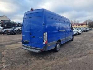 Blue Mercedes-Benz Sprinter 2021 in Taurage, with an engine capacity of 2.00 L and mileage of 280 thousand km for 8500 €, photo 3 on AUTOMOTO.COM.LV
