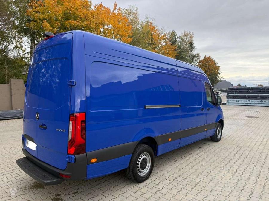 Blue Mercedes-Benz Sprinter 2024 in Kaunas, with an engine capacity of 2.00 L and mileage of 117 thousand km for 28800 €, photo 17 on AUTOMOTO.COM.LV
