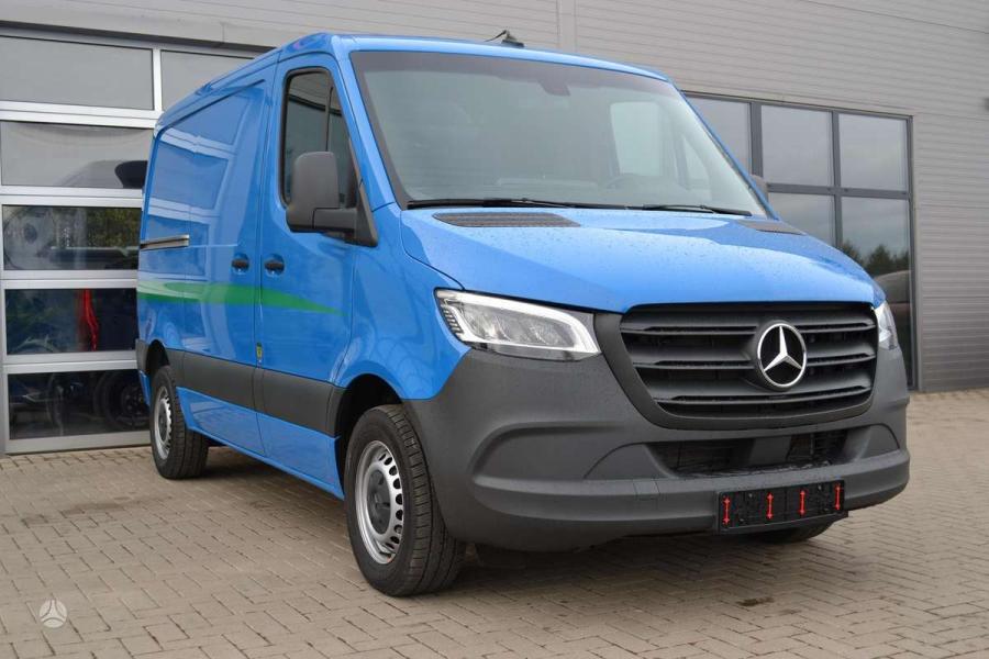 Blue Mercedes-Benz Sprinter 2024 in Vilnius, with an engine capacity of 1.95 L and mileage of 12 thousand km for 32900 €, photo 4 on AUTOMOTO.COM.LV