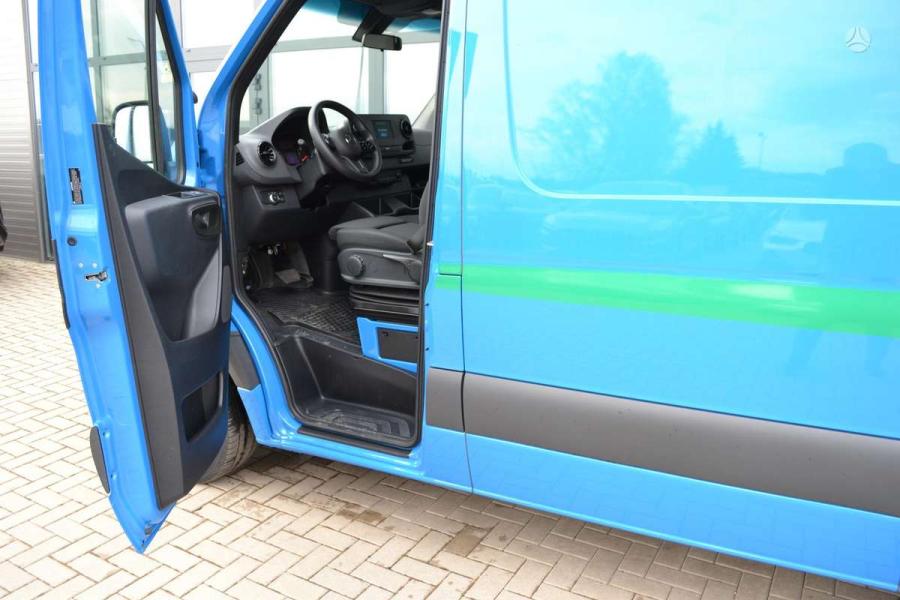 Blue Mercedes-Benz Sprinter 2024 in Vilnius, with an engine capacity of 1.95 L and mileage of 12 thousand km for 32900 €, photo 11 on AUTOMOTO.COM.LV
