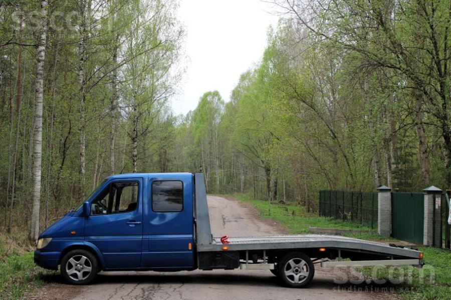 Zils Mercedes-Benz Sprinter 1996 Rīga, ar dzinēja tilpumu 2.90 L un nobraukumu 494 tūkst. km par 8499 €, foto 6 vietnē AUTOMOTO.COM.LV