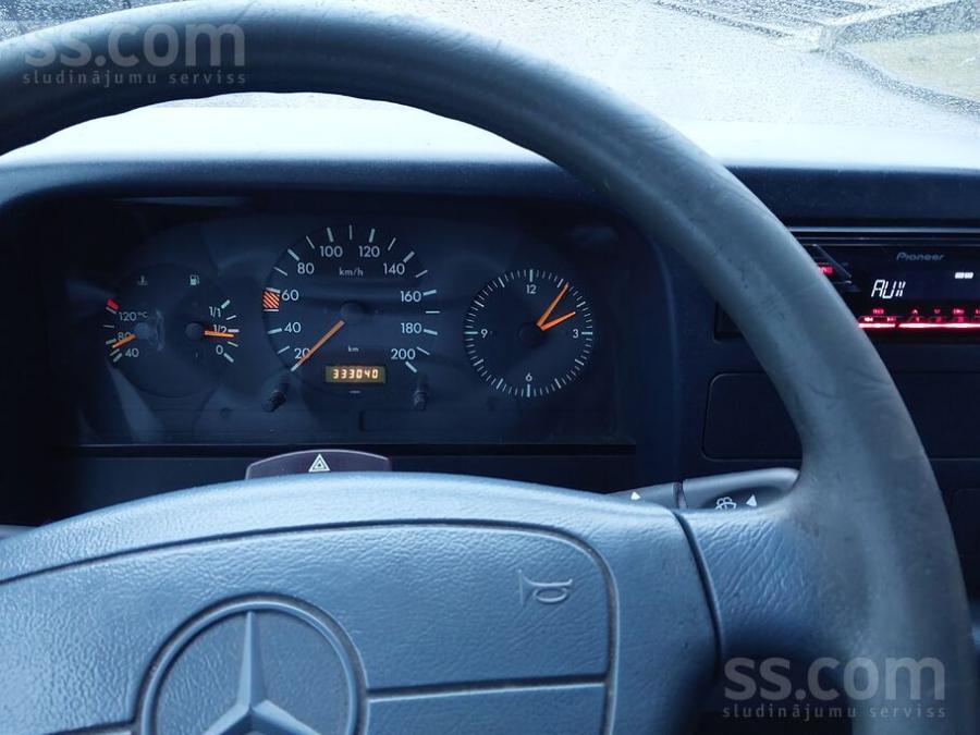 Zils Mercedes-Benz Sprinter 1998 Rīga, ar dzinēja tilpumu 2.30 L un nobraukumu 333 tūkst. km par 5500 €, foto 8 vietnē AUTOMOTO.COM.LV