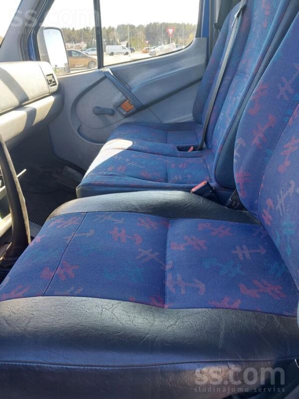 Blue Mercedes-Benz Sprinter 1998 in Riga, with an engine capacity of 2.30 L and mileage of 335 thousand km for 4350 €, photo 7 on AUTOMOTO.COM.LV