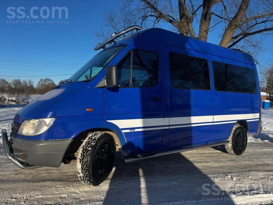 Blue Mercedes-Benz Sprinter 2000 in Riga, with an engine capacity of 2.10 L and mileage of 0 thousand km for 12500 €, photo 2 on AUTOMOTO.COM.LV