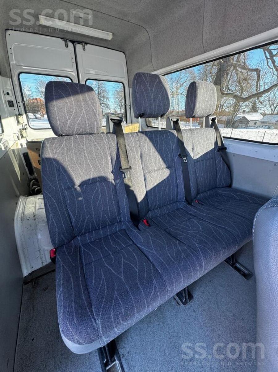 Blue Mercedes-Benz Sprinter 2000 in Riga, with an engine capacity of 2.10 L and mileage of 0 thousand km for 12500 €, photo 8 on AUTOMOTO.COM.LV