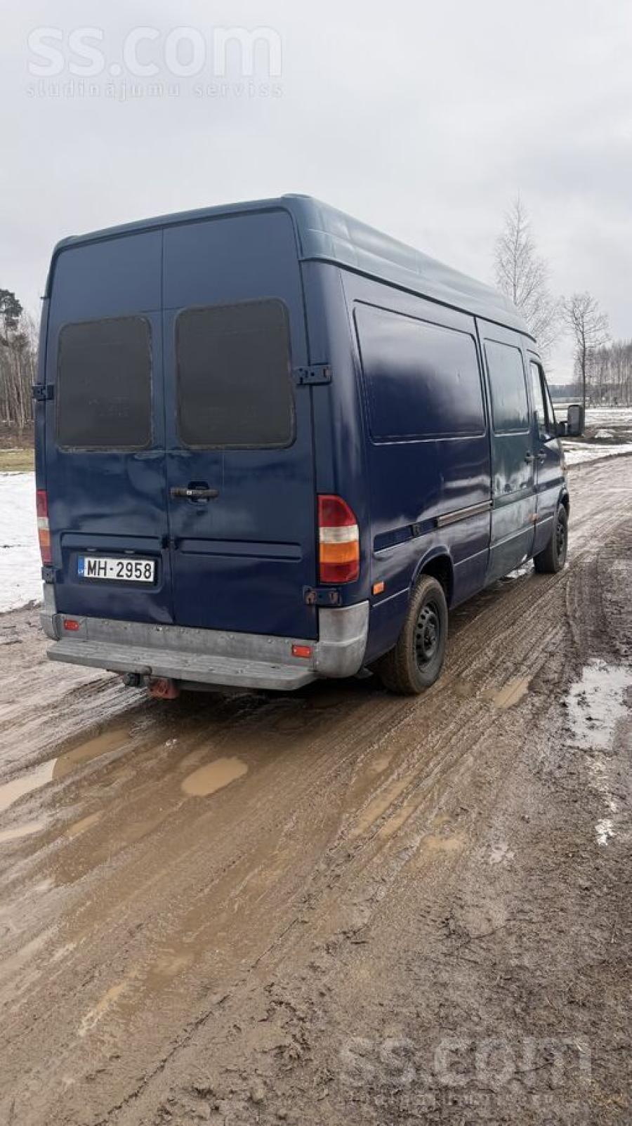 Zils Mercedes-Benz Sprinter 2001 Rīga, ar dzinēja tilpumu 2.20 L un nobraukumu 231 tūkst. km par 4300 €, foto 5 vietnē AUTOMOTO.COM.LV