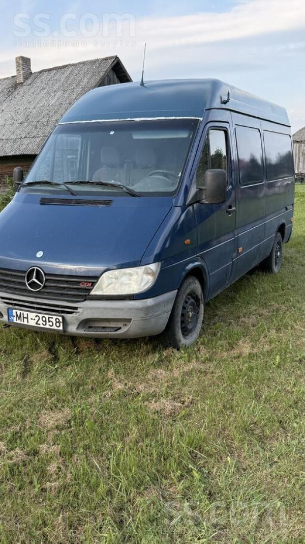 Zils Mercedes-Benz Sprinter 2001 Rīga, ar dzinēja tilpumu 2.20 L un nobraukumu 236 tūkst. km par 4000 €, foto 2 vietnē AUTOMOTO.COM.LV