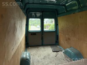 Blue Mercedes-Benz Sprinter 2001 in Riga, with an engine capacity of 2.70 L and mileage of 267 thousand km for 8750 €, photo 16 on AUTOMOTO.COM.LV
