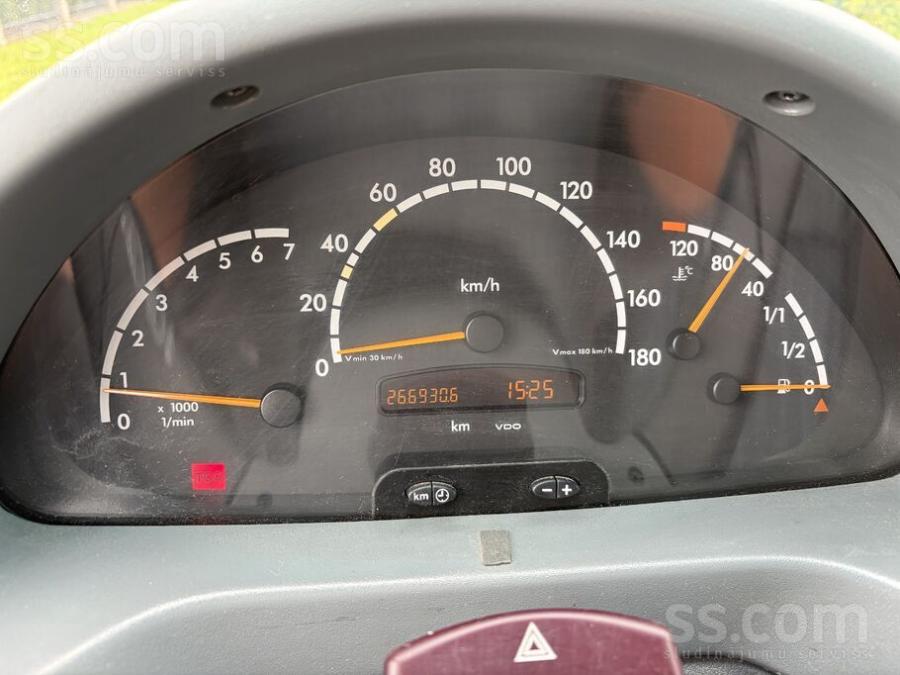 Blue Mercedes-Benz Sprinter 2001 in Riga, with an engine capacity of 2.70 L and mileage of 267 thousand km for 8750 €, photo 22 on AUTOMOTO.COM.LV
