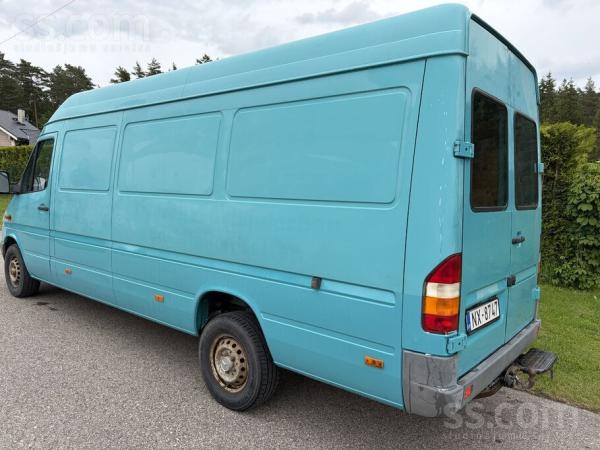 Синий Мерседес Спринтер 2002 в Рига, объемом двигателя 2.70 л и пробегом 267 тыс. км за 8950 €, фото 6 на AUTOMOTO.COM.LV