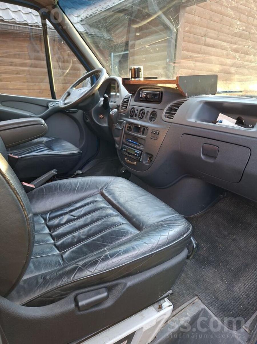 Zils Mercedes-Benz Sprinter 2002 Jelgava, ar dzinēja tilpumu 2.20 L un nobraukumu 365 tūkst. km par 3700 €, foto 6 vietnē AUTOMOTO.COM.LV