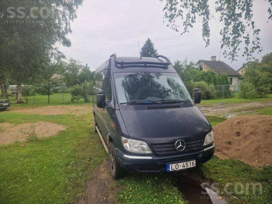 Blue Mercedes-Benz Sprinter 2003 in Riga, with an engine capacity of 2.70 L and mileage of 455 thousand km for 4200 €, photo 4 on AUTOMOTO.COM.LV