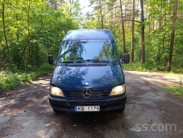 Blue Mercedes-Benz Sprinter 2005 in Riga, with an engine capacity of 2.20 L and mileage of 403 thousand km for 2500 €, photo 1 on AUTOMOTO.COM.LV
