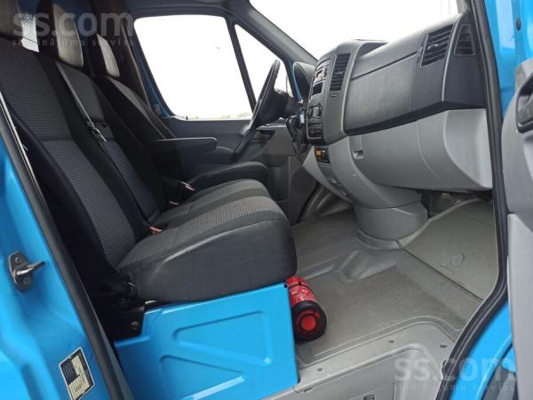 Blue Mercedes-Benz Sprinter 2007 in Riga, with an engine capacity of 2.20 L and mileage of 265 thousand km for 11500 €, photo 7 on AUTOMOTO.COM.LV