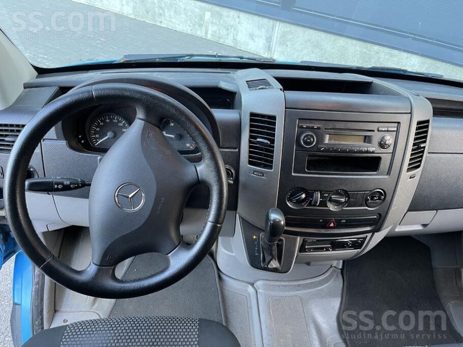 Zils Mercedes-Benz Sprinter 2007 Rīga, ar dzinēja tilpumu 2.20 L un nobraukumu 330 tūkst. km par 9990 €, foto 9 vietnē AUTOMOTO.COM.LV