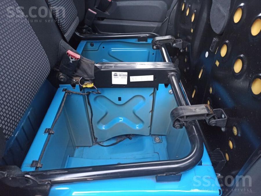 Zils Mercedes-Benz Sprinter 2007 Rīga, ar dzinēja tilpumu 2.20 L un nobraukumu 330 tūkst. km par 9990 €, foto 11 vietnē AUTOMOTO.COM.LV