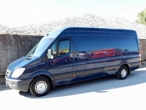 Zils Mercedes-Benz Sprinter 2007 Tallina, ar dzinēja tilpumu 3.00 L un nobraukumu 302 tūkst. km par 2999 €, foto 3 vietnē AUTOMOTO.COM.LV