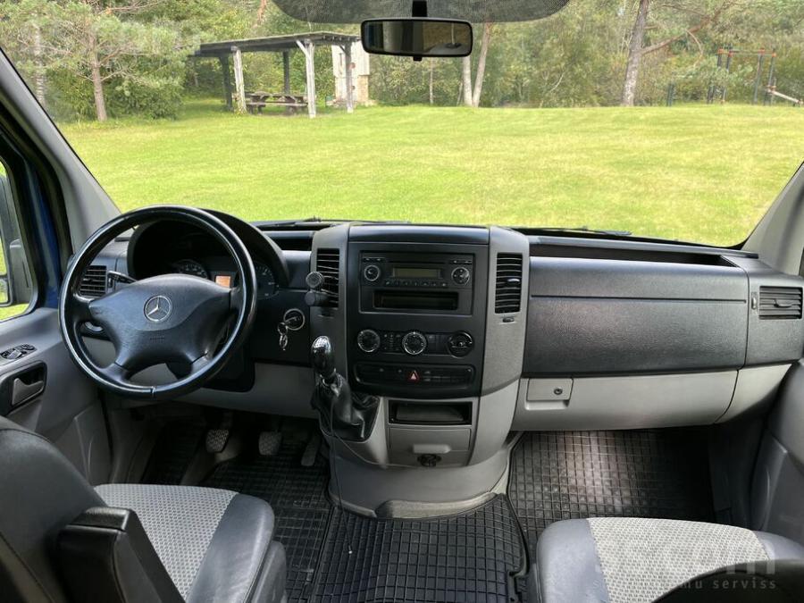 Blue Mercedes-Benz Sprinter 2007 in Kuldiga, with an engine capacity of 2.20 L and mileage of 456 thousand km for 7700 €, photo 10 on AUTOMOTO.COM.LV