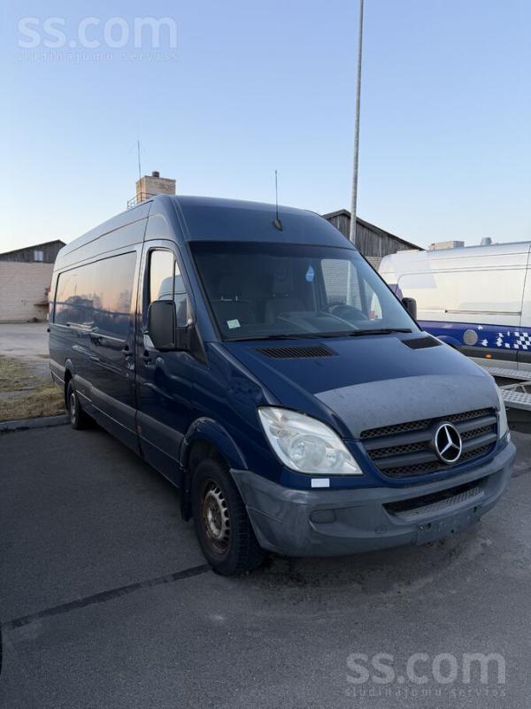 Zils Mercedes-Benz Sprinter 2008 Preiļi, ar dzinēja tilpumu 2.20 L un nobraukumu 320 tūkst. km par 6500 €, foto 4 vietnē AUTOMOTO.COM.LV