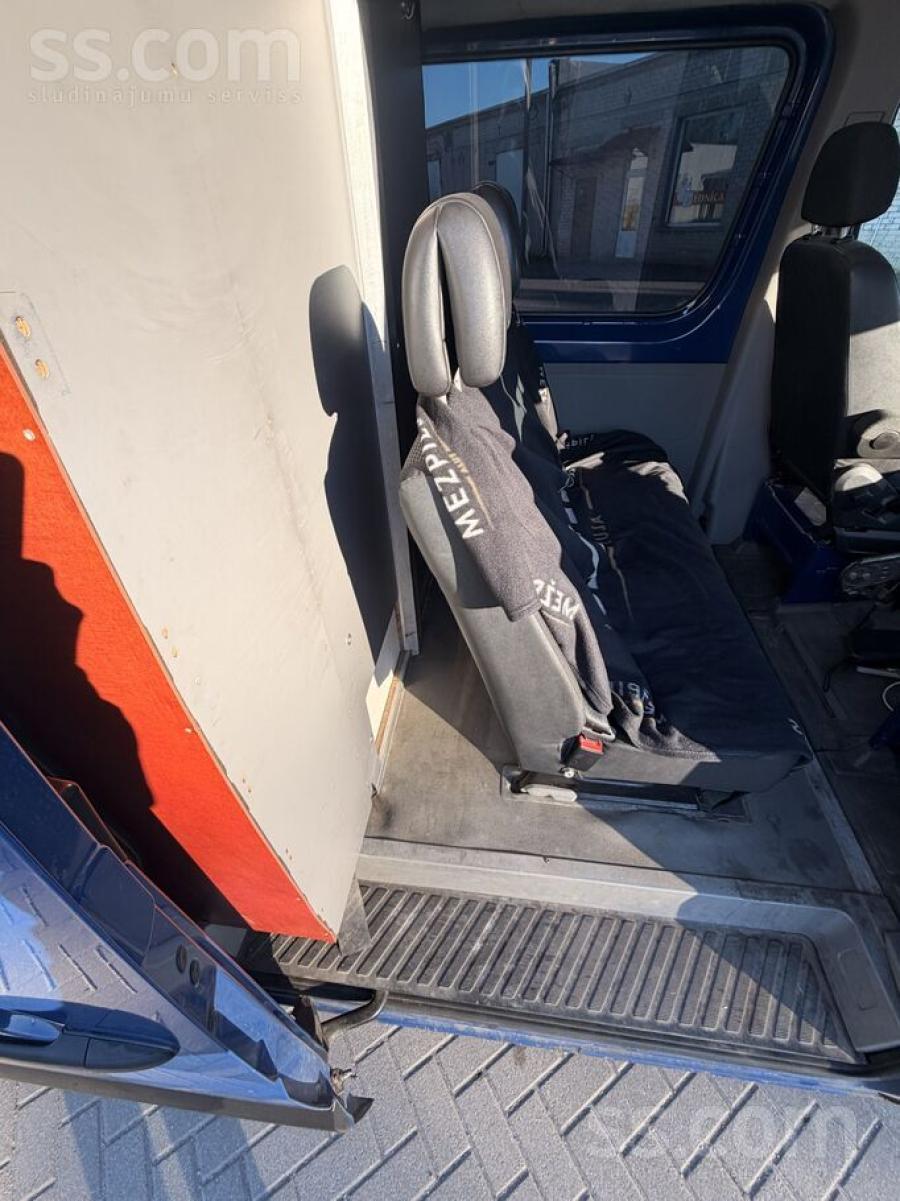 Zils Mercedes-Benz Sprinter 2011 Liepāja, ar dzinēja tilpumu 2.20 L un nobraukumu 439 tūkst. km par 7995 €, foto 9 vietnē AUTOMOTO.COM.LV