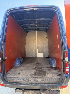 Zils Mercedes-Benz Sprinter 2011 Liepāja, ar dzinēja tilpumu 2.20 L un nobraukumu 439 tūkst. km par 7995 €, foto 10 vietnē AUTOMOTO.COM.LV