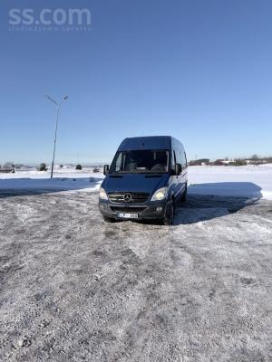 Zils Mercedes-Benz Sprinter 2011 Liepāja, ar dzinēja tilpumu 2.20 L un nobraukumu 435 tūkst. km par 11990 €, foto  vietnē AUTOMOTO.COM.LV