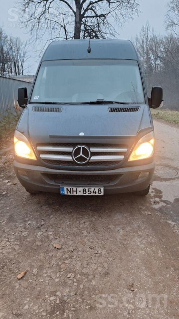Zils Mercedes-Benz Sprinter 2011 Rīga, ar dzinēja tilpumu 3.00 L un nobraukumu 230 tūkst. km par 7000 €, foto 2 vietnē AUTOMOTO.COM.LV