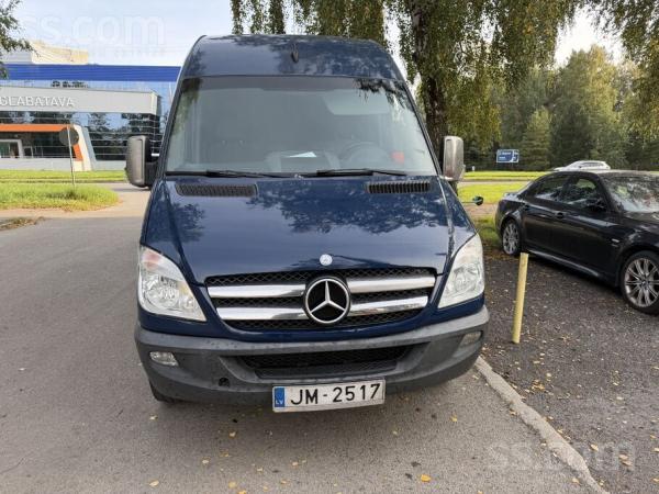 Blue Mercedes-Benz Sprinter 2013 in Riga, with an engine capacity of 3.00 L and mileage of 268 thousand km for 11000 €, photo 3 on AUTOMOTO.COM.LV