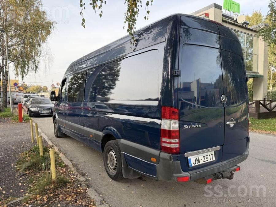 Blue Mercedes-Benz Sprinter 2013 in Riga, with an engine capacity of 3.00 L and mileage of 268 thousand km for 11000 €, photo 6 on AUTOMOTO.COM.LV