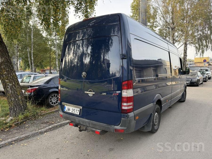 Blue Mercedes-Benz Sprinter 2013 in Riga, with an engine capacity of 3.00 L and mileage of 268 thousand km for 11000 €, photo 7 on AUTOMOTO.COM.LV