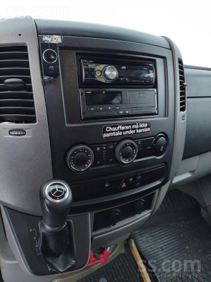 Blue Mercedes-Benz Sprinter 2014 in Daugavpils, with an engine capacity of 2.10 L and mileage of 453 thousand km for 13950 €, photo 14 on AUTOMOTO.COM.LV
