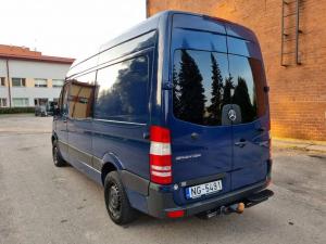 Blue Mercedes-Benz Sprinter 2015 in Jekabpils, with an engine capacity of 2.20 L and mileage of 193 thousand km for 18900 €, photo 6 on AUTOMOTO.COM.LV