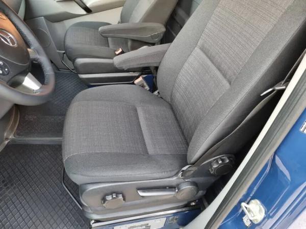 Blue Mercedes-Benz Sprinter 2015 in Jekabpils, with an engine capacity of 2.20 L and mileage of 193 thousand km for 18900 €, photo 9 on AUTOMOTO.COM.LV